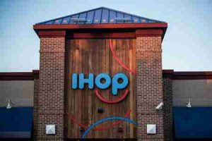 IHOP Restaurant Signage by BlinkSigns