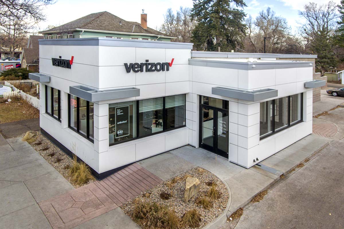 Verizon Signage Projects by BlinkSigns