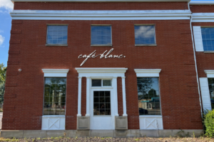 Café Blanc Signage – BlinkSigns Portfolio