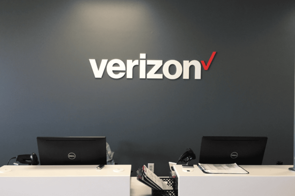 Verizon Signage Projects by BlinkSigns